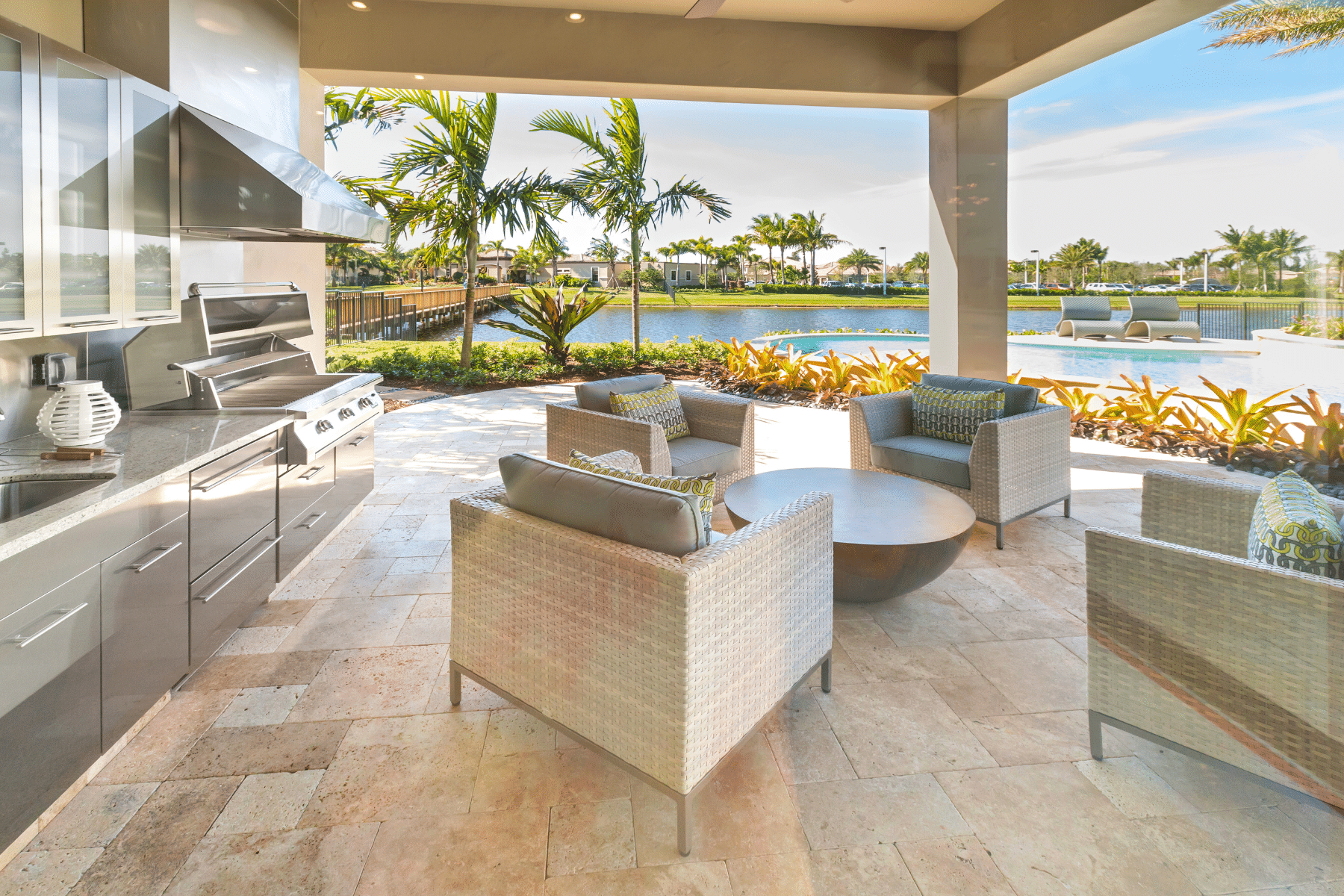 Outdoor Kitchens In Palm Beach County - PUP Pavers and Turf